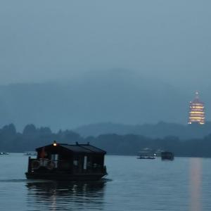书虫叭哒叭 