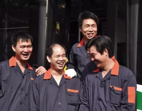 广州无轨电车 微笑温暖你我他
