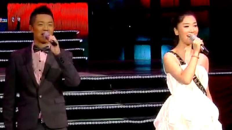 一首凤凰传奇的经典歌曲《荷塘月色》,每一次听都让人沉醉,好听