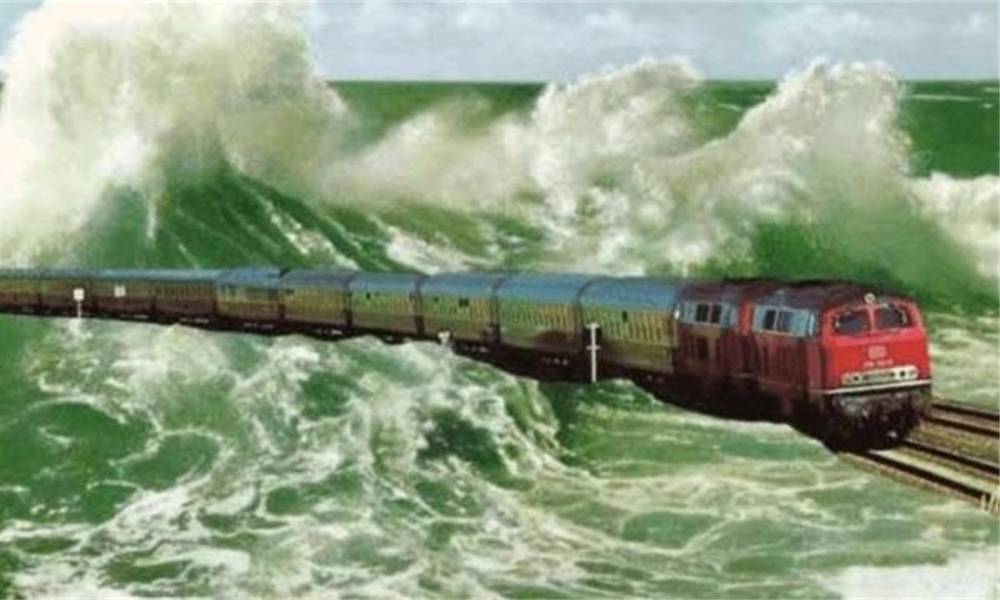 全球最危险的铁路,在海上开火车,遇到海啸怎么办?