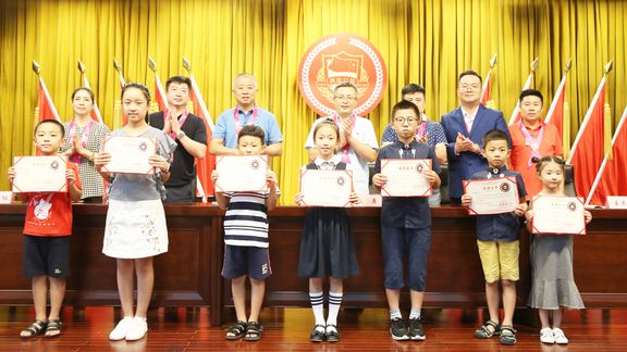 大连青促会二届一次会员代表大会