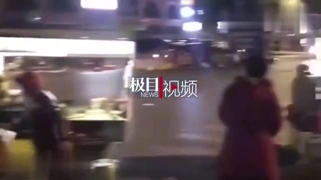 石家庄一小车凌晨冲入夜市连撞4人,当地街道办:司机酒后肇事