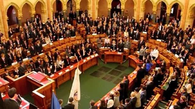 联合国会议上,中国发言可以用母语,为啥日本只能用英语?