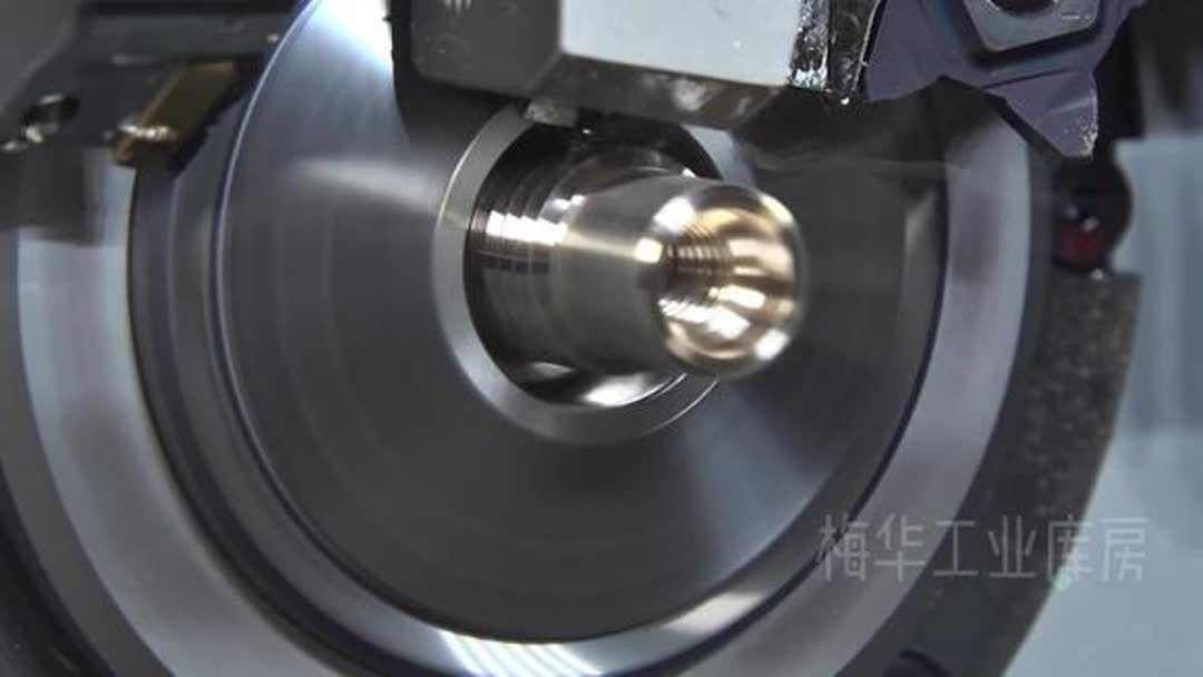 走心机工作原理:刀具在固定的位置,通过主轴的移动
