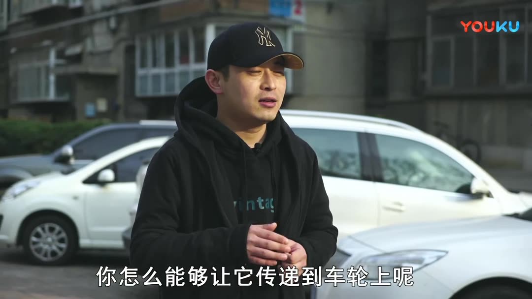 汽车发动机的动力, 是如何传到车轮上的? 看完知道设计者有多聪明