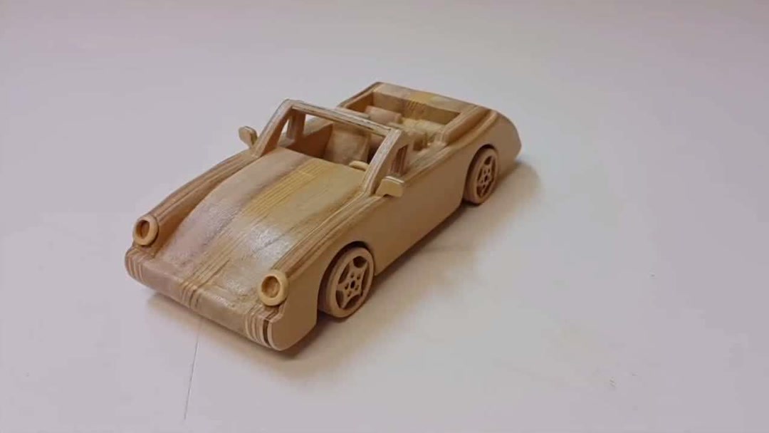 教你用木板制作一辆玩具保时捷911跑车