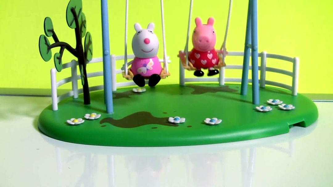 小猪佩奇荡秋千玩具模型汪汪队立大功莱德队长奇趣蛋