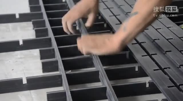 暴强格栅安装教程格栅天花美斯乐集成吊顶