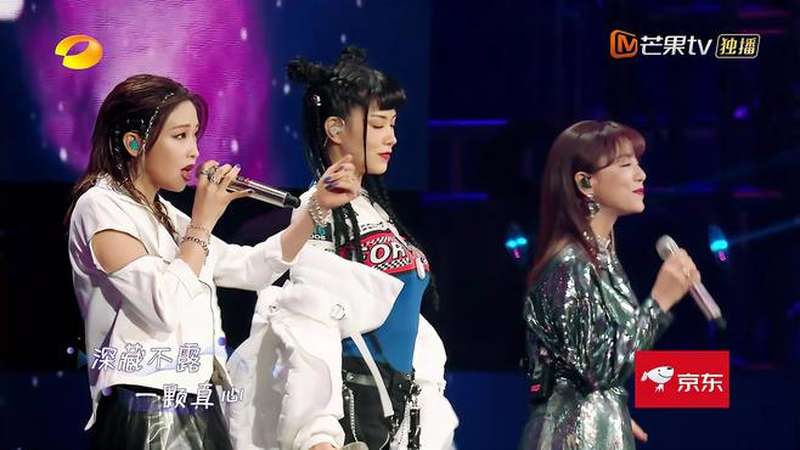 朱婧汐/袁咏琳/丁当《世界上的另一个我》 遇见平行世界的自己