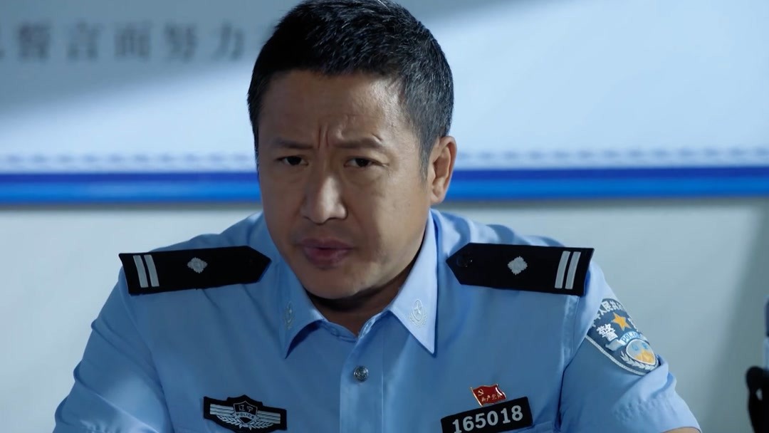 小镇警事:男子说话不过大脑,惹得女孩讨厌,这可怎么办