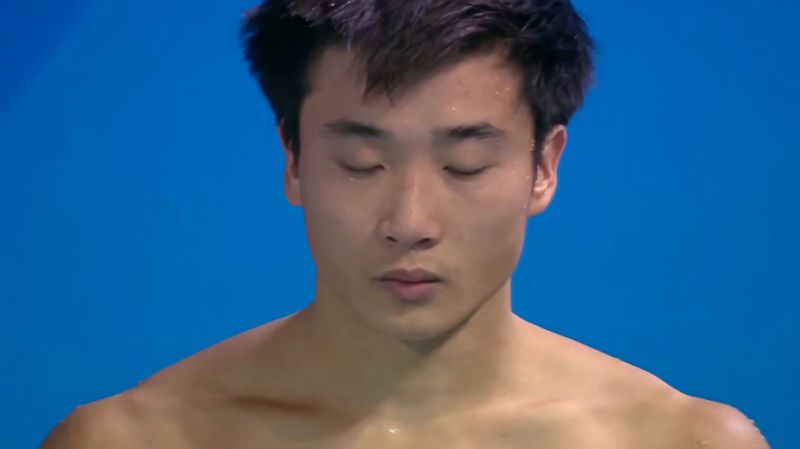 又一个没睡醒!中国跳水运动员眯着眼上跳板,外国选手绝望了!