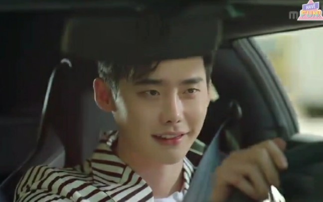 W-两个世界:二硕欧巴一笑老夫的少女心都要融化了