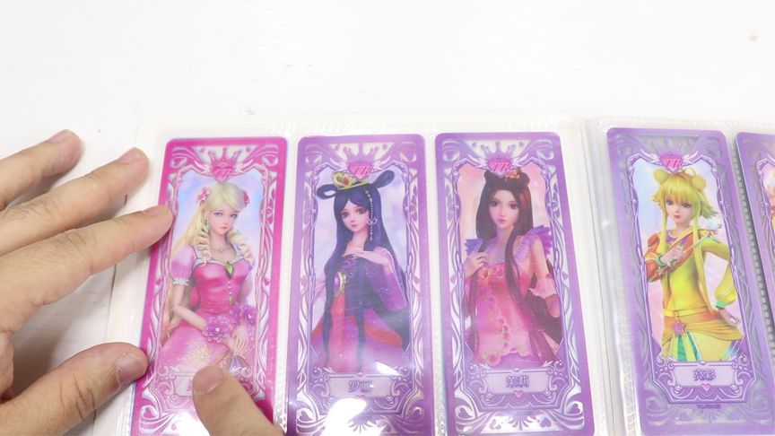 叶罗丽卡片:绝版晶钻一弹TR卡讲解,最早的透明卡都是经典人物