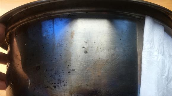 不锈钢锅污渍难清理?纸巾加“它”,揭盖瞬间眼前一亮,方法超赞