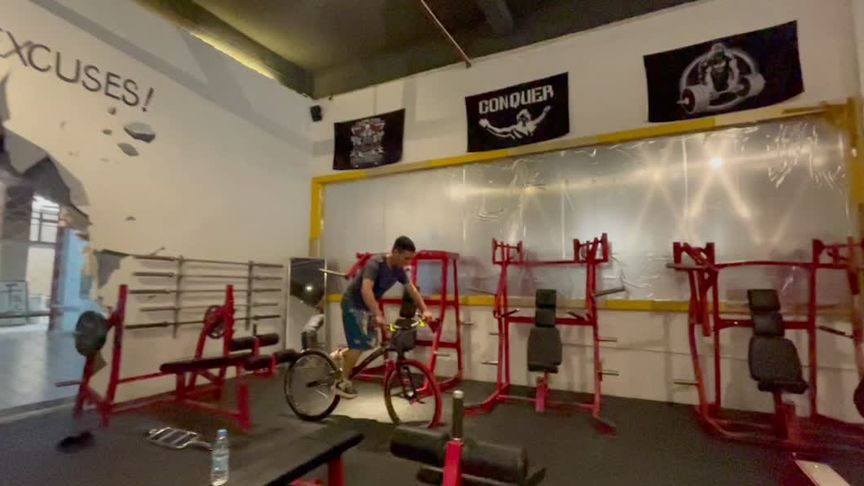 健身房这样骑动感单车ߘ�#云南文山