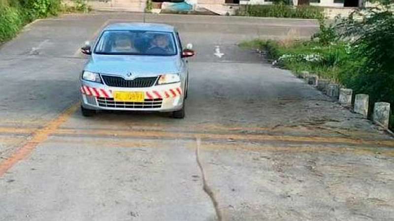 科二半坡起步不熄火的终极诀窍,教练今天把全部技巧传授给你