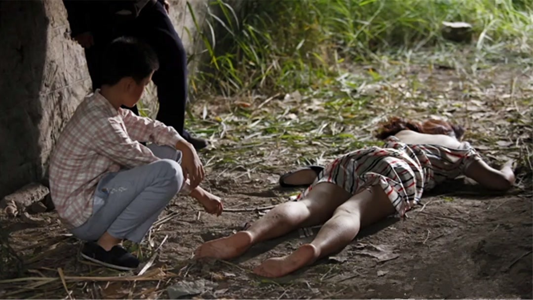 90年代真实案件改编,多名少女被奸杀抛尸荒野,24年后真凶才归案