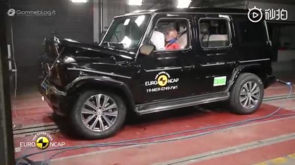 “硬派越野车” 2019奔驰G级碰撞测试