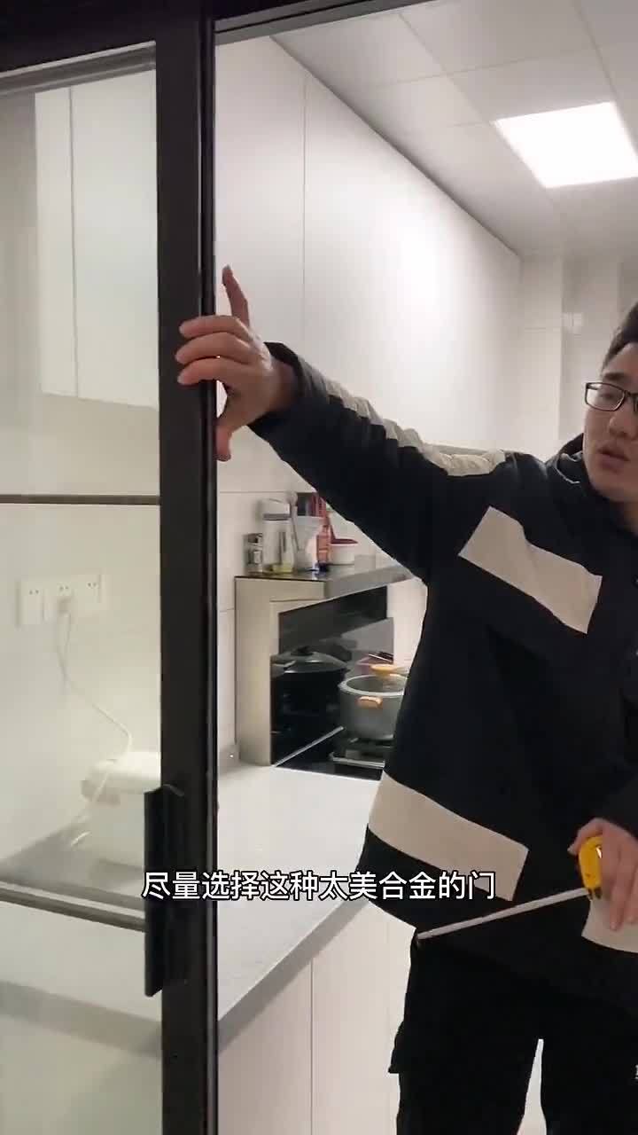 小户型的厨房装修时注意这5点,再也不用担心你的老公不愿意下厨房了