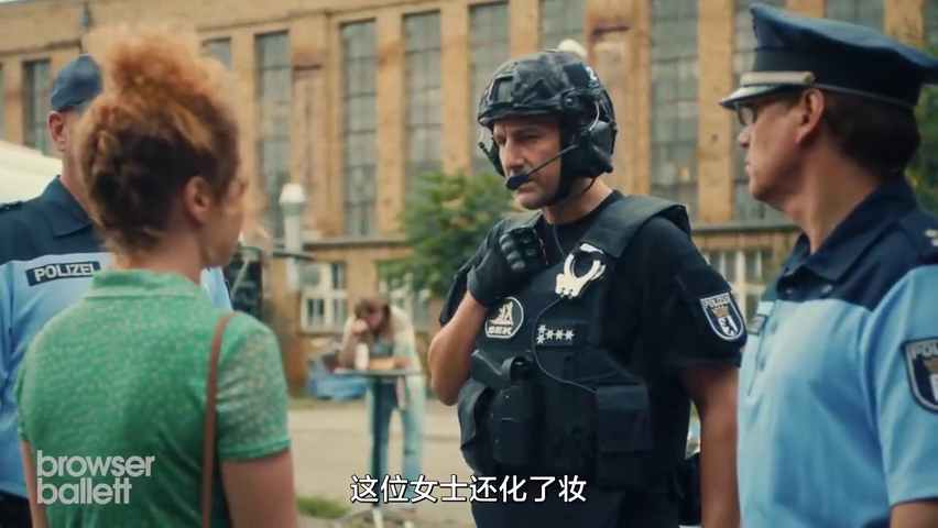 你看!那人好像一条「双标狗」啊