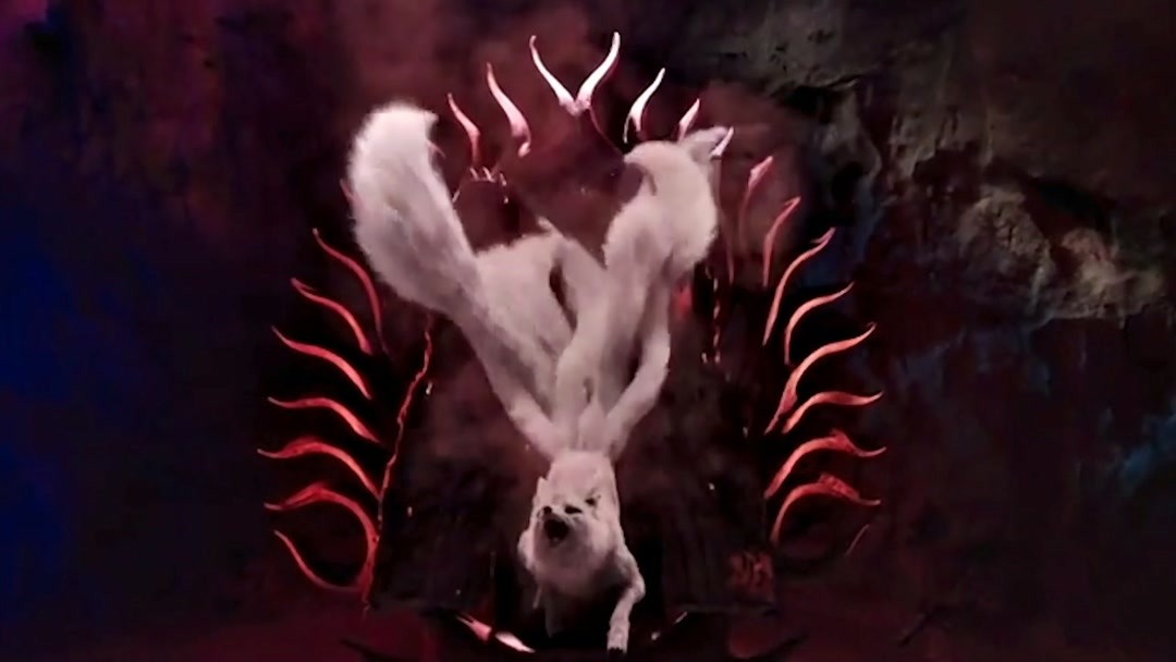 狐妖历经千年终成人形,竟是个倾国倾城的美女子,迷倒众人间男子