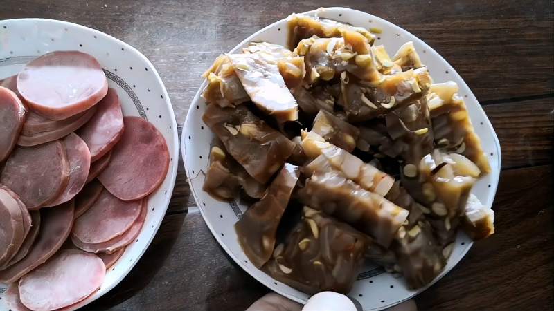 肉皮辣冻—下酒菜就爱这口儿