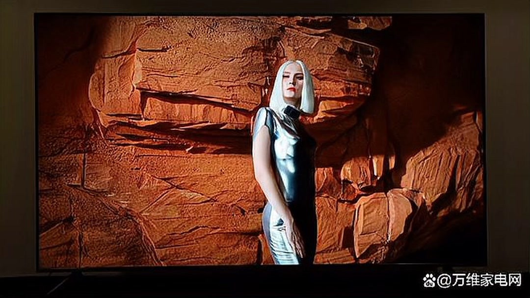 观赛体验全新升级!TCL百级分区·真高刷电视65T7G首测