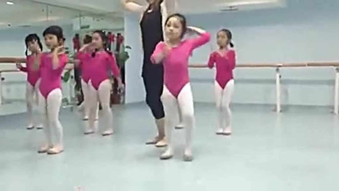 儿童舞蹈 小苹果 幼儿舞蹈教学视频