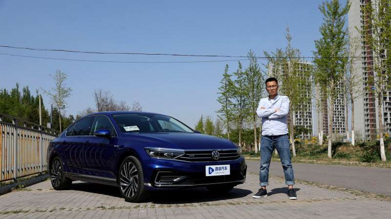 插电式混动的迈腾GTE 和汽油版迈腾有啥不一样?