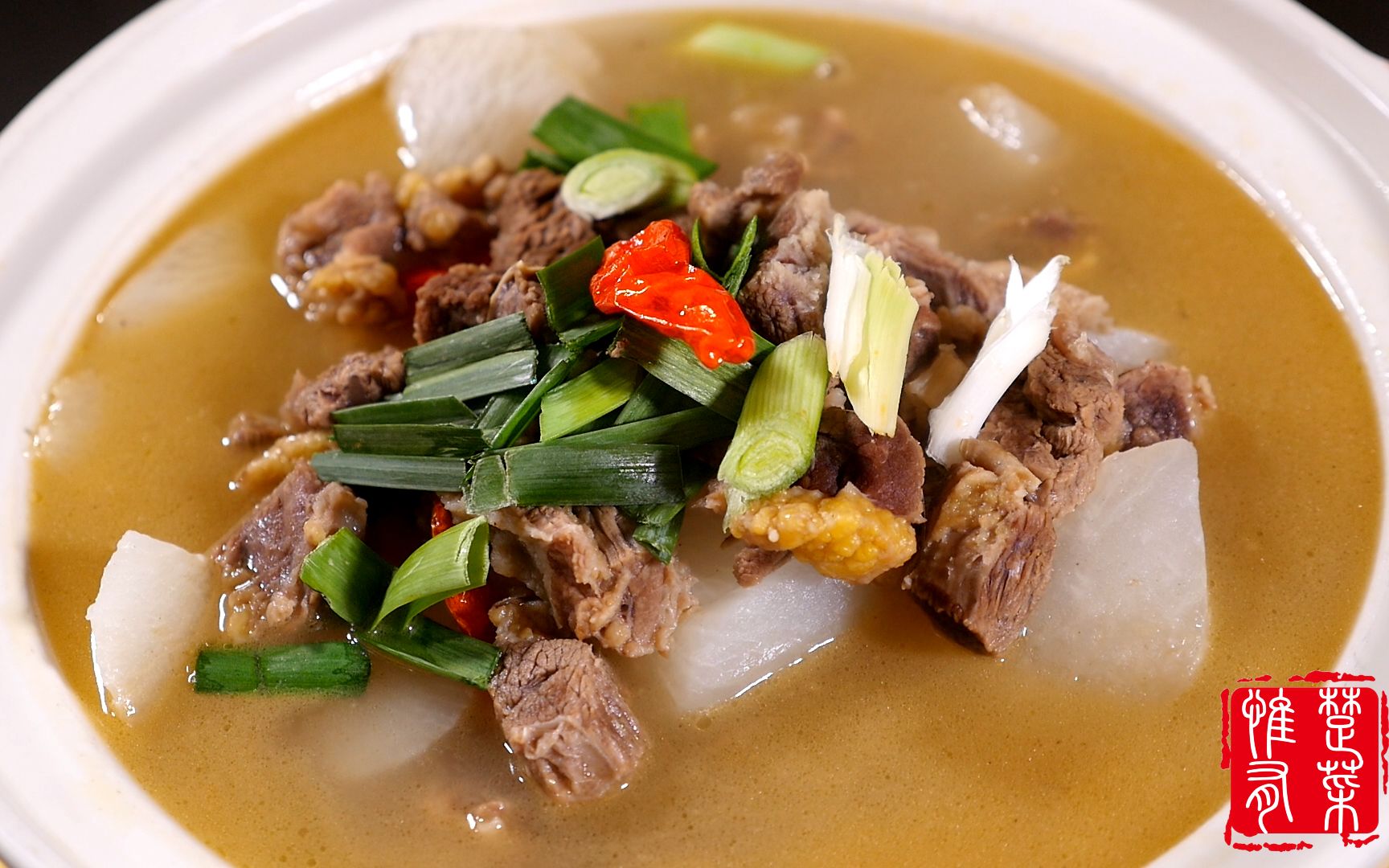 牛肉这样炖,软烂入味,汤鲜味浓,楚菜大厨教你做家常砂锅牛肉!