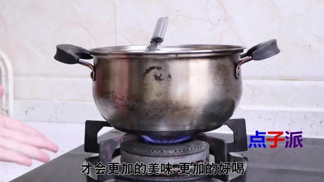 炒菜时,用左边的燃气灶还是右边燃气灶?燃气师傅提醒,别搞错了