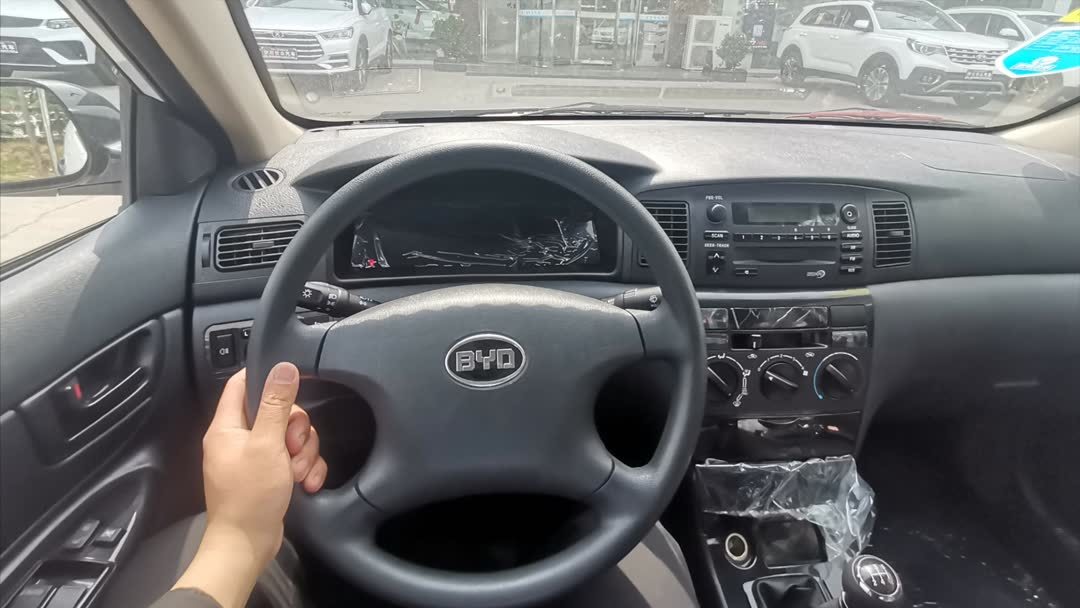 新车4.49万,低配安全气囊都没有,它的卖点是什么?