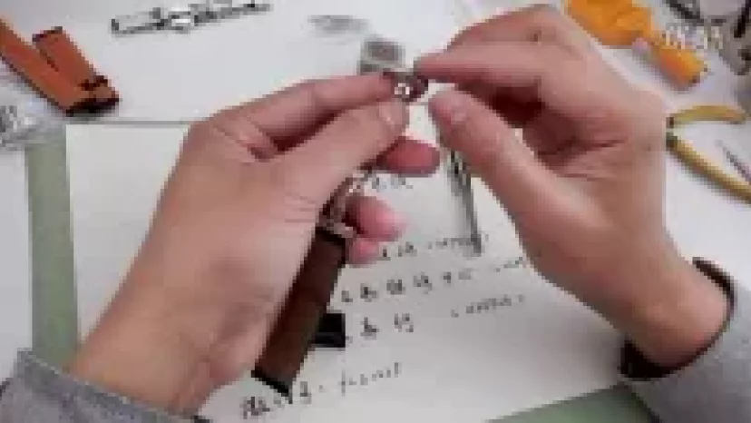 房财顺名表维修美度天梭皮表带表扣安装方法