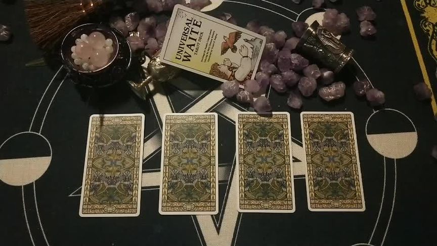 塔罗牌占卜:你默默暗恋的那个人,你们的缘分有多深?很准哦!