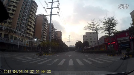 ...电动自行车闯红灯导致意外。阳江SUNNY谴责一切冲红灯交通违规...