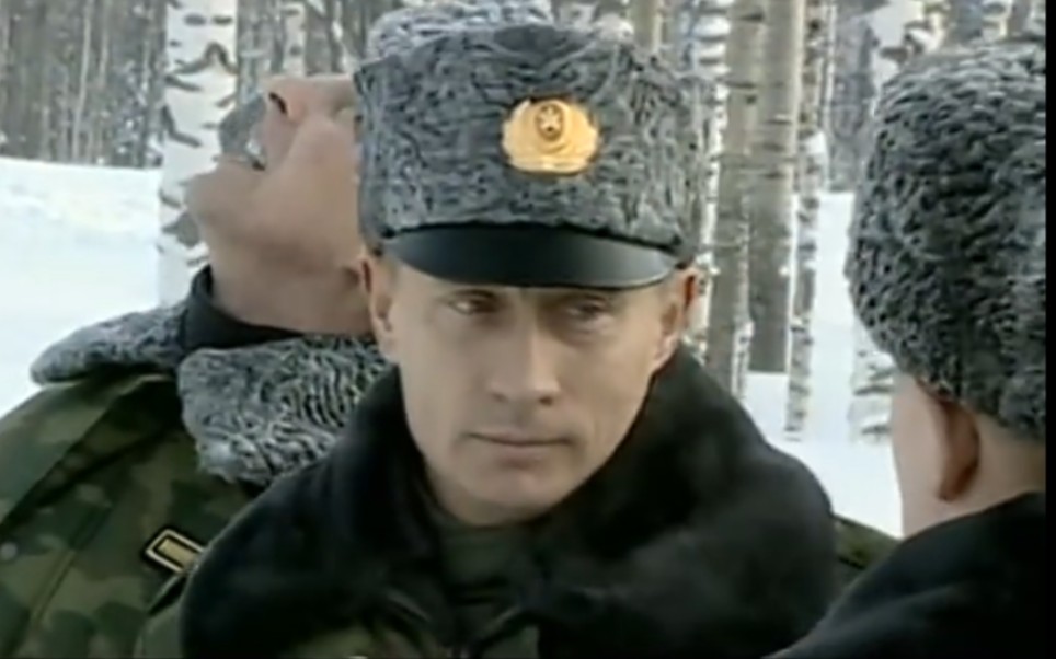 普京相关纪录片之Холодная политика(2012)节选