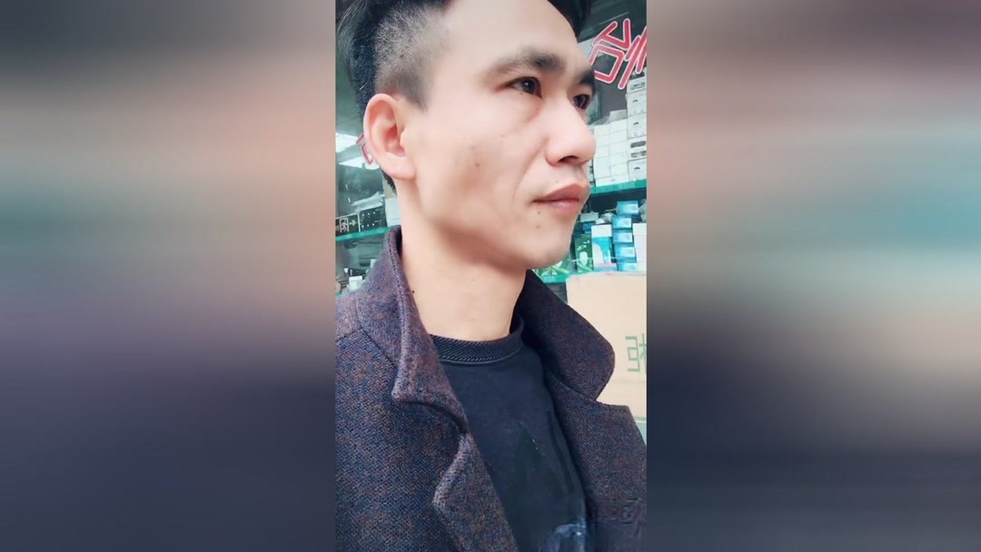 ...建个微信群,我当群主,受过伤的单身男女都可以进来,有成功的在群里...