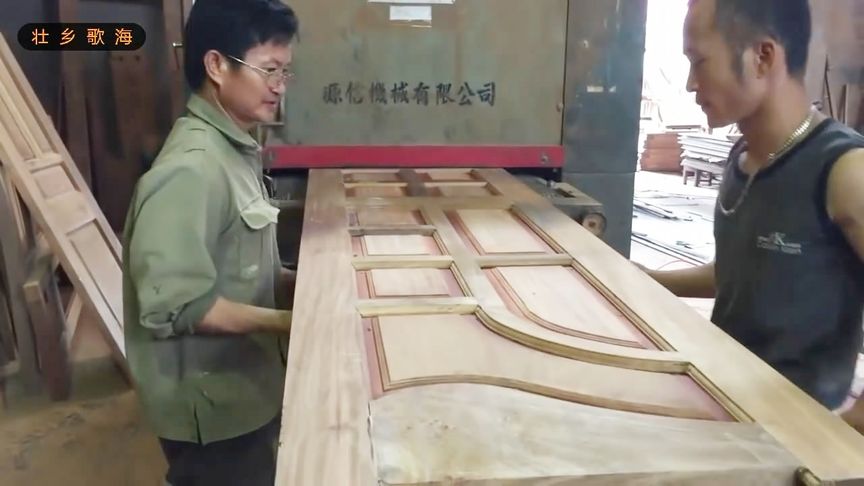 木工视频:用实木制作室内门的过程