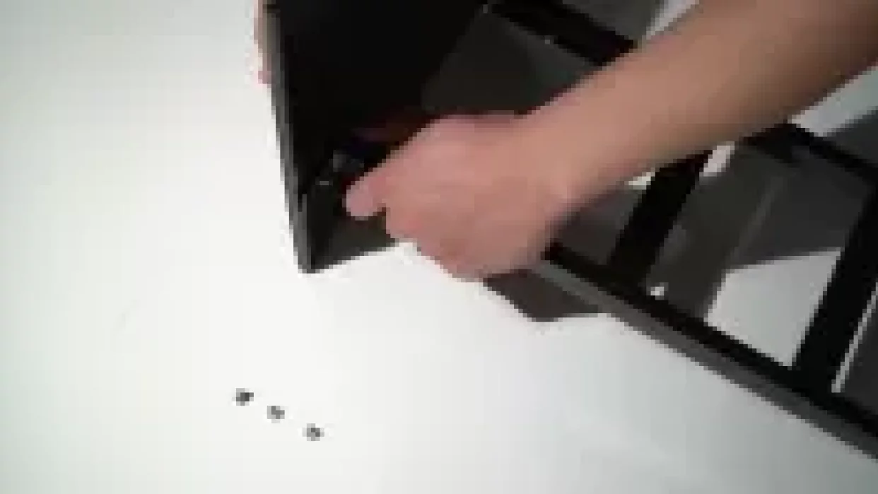 戴森吸尘器专用支架安装教程
