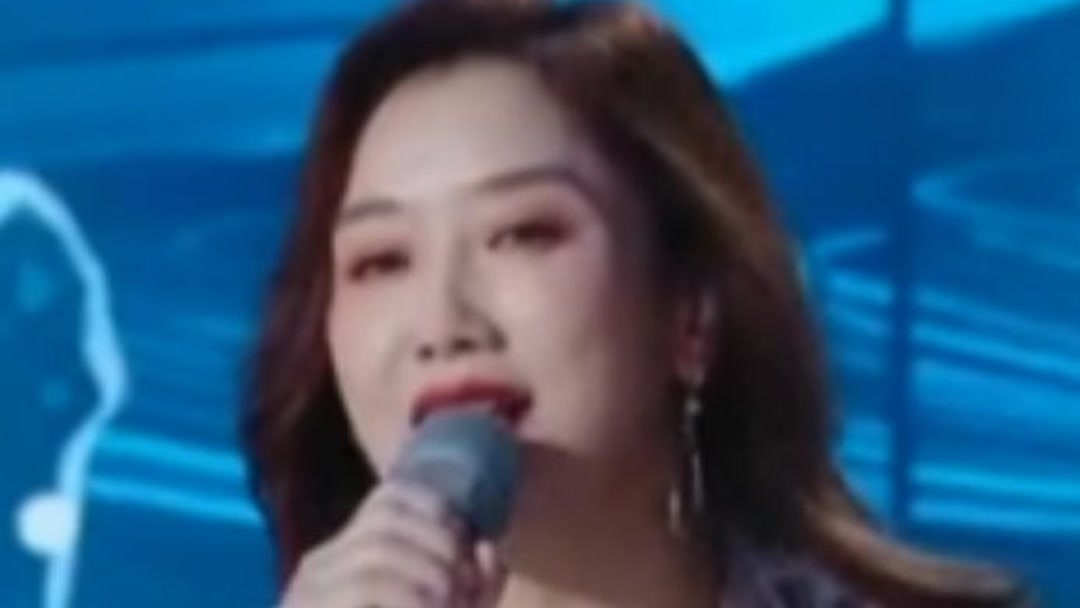 凤凰传奇版海底真好听 曾毅开口跪,惊艳百赞团成员