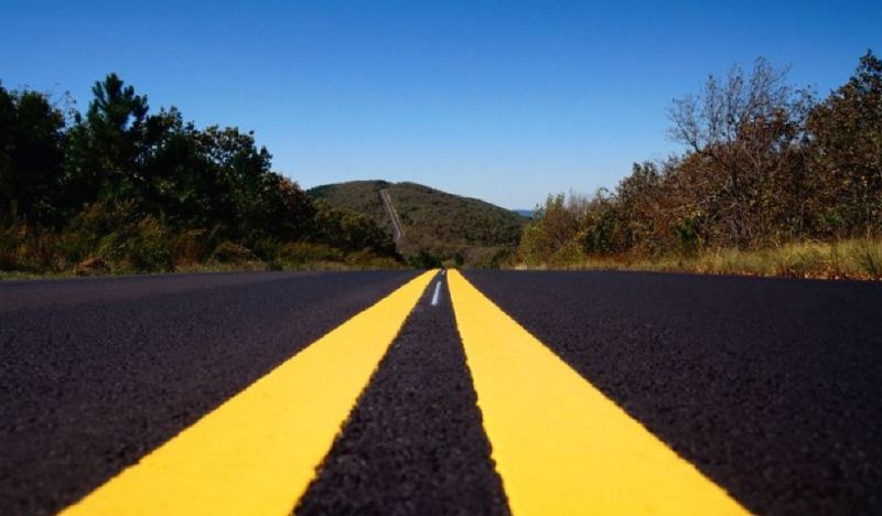 不知道马路上单双黄线有什么区别?看懂了这个,从此告别违章罚款