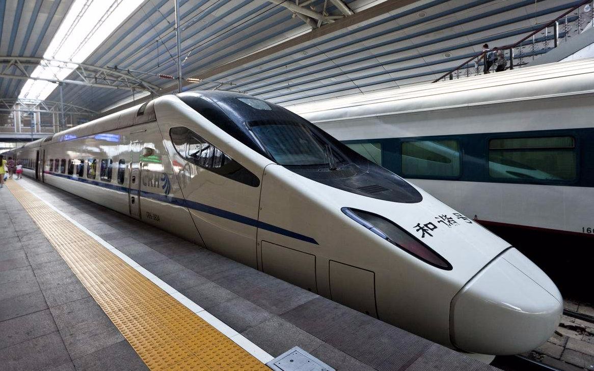 中国高铁每跑一次需要耗多少电?看完觉得高铁票价太良心