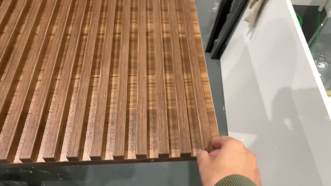全屋定制工厂 制作格栅,细节决定成败 木工手艺人 格栅背景墙