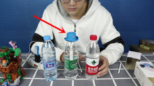 试玩瓶盖空气加湿器:任何1毛钱的矿泉水瓶子,都能变成加湿器