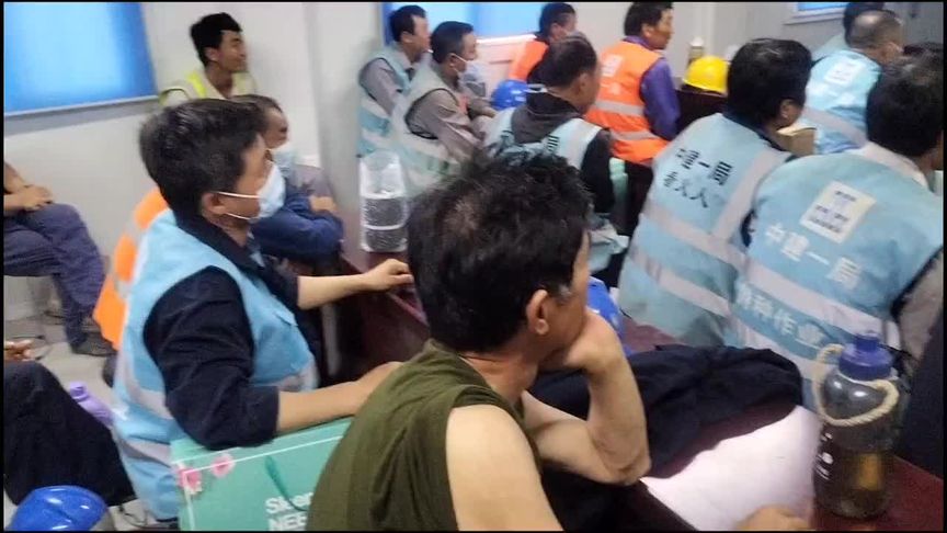 安全月活动圆满结束,这就是农民工兄弟最真实的笑容…