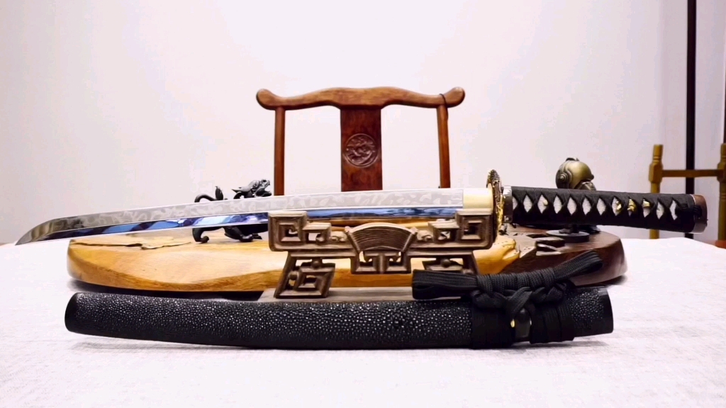 定制武士刀(肋差) 皆烧工艺 镜面研磨 珍珠鱼皮鞘 朱雀纯铜鎏金银刀镡