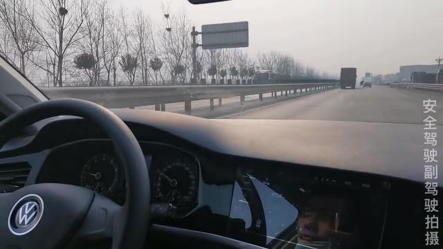 全新大众宝来底盘硬朗德系味,有争议的自动驻车很好用!