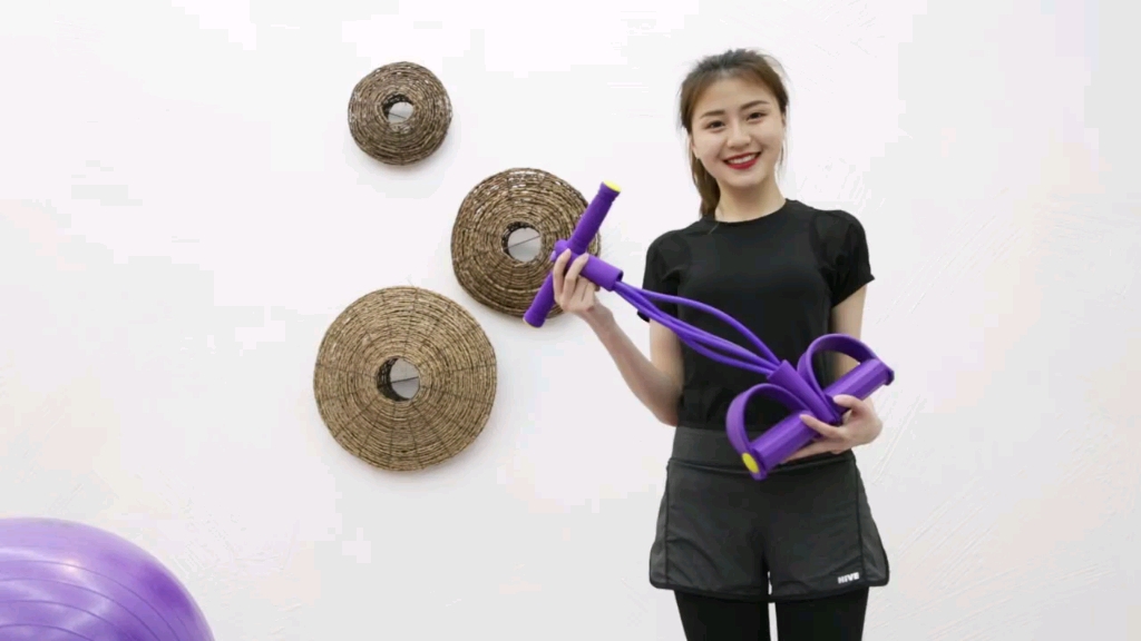 中欧脚蹬拉力器简单实用方法