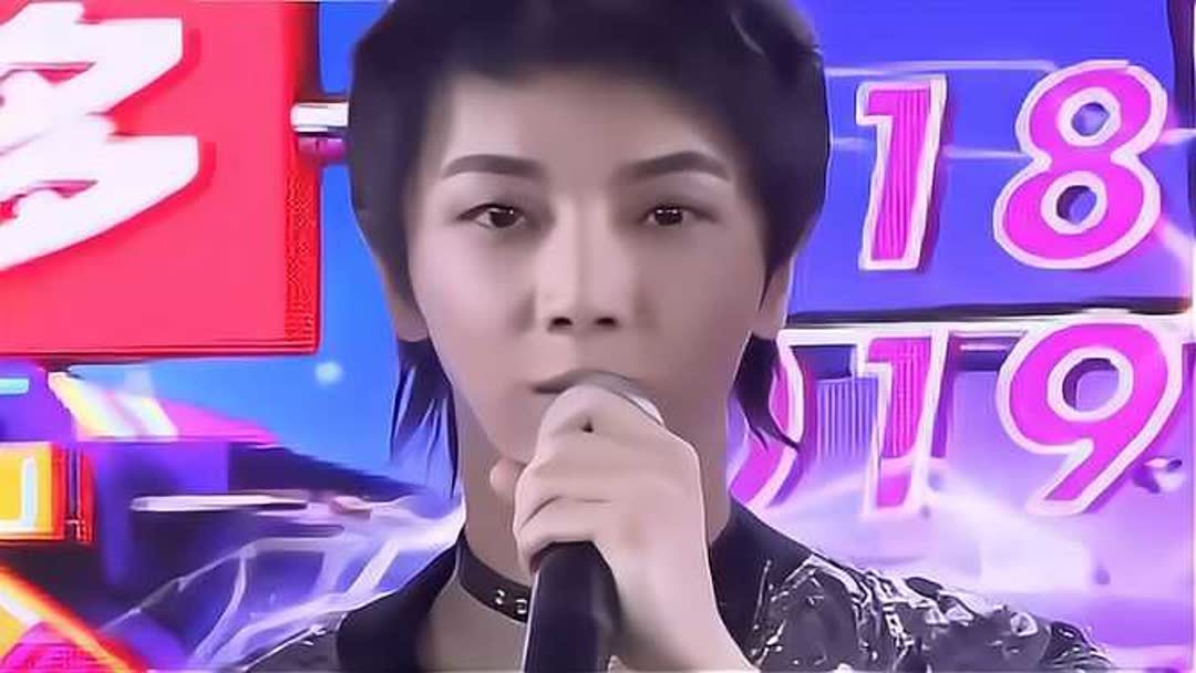 难怪说华晨宇天才,看完这段懂了,在家坐坐灵感就来丨湖南跨年