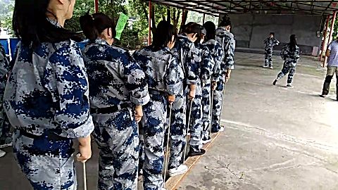 珠海市紫荆幼教机构“庆五一”教师海岛拓展活动总结分享.珠海金...